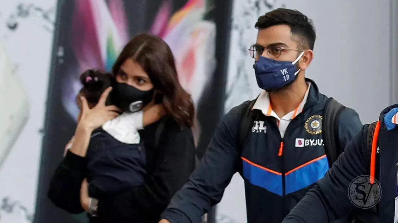 Cameraman got Anushka angry when he tried clicking Vamika